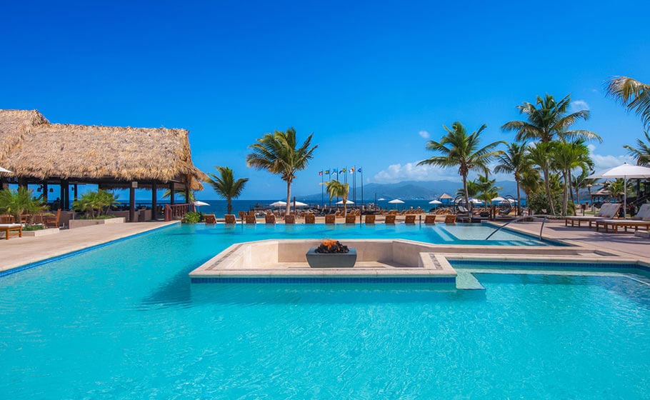 SANDALS® Grenada: All-Inclusive On Pink Gin Beach